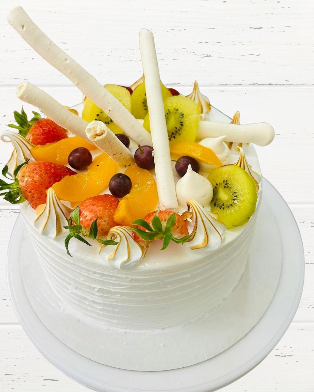 Genoise Aux Fruits – Birthday Fresh Cream Cake with Fruits - Flowers ...