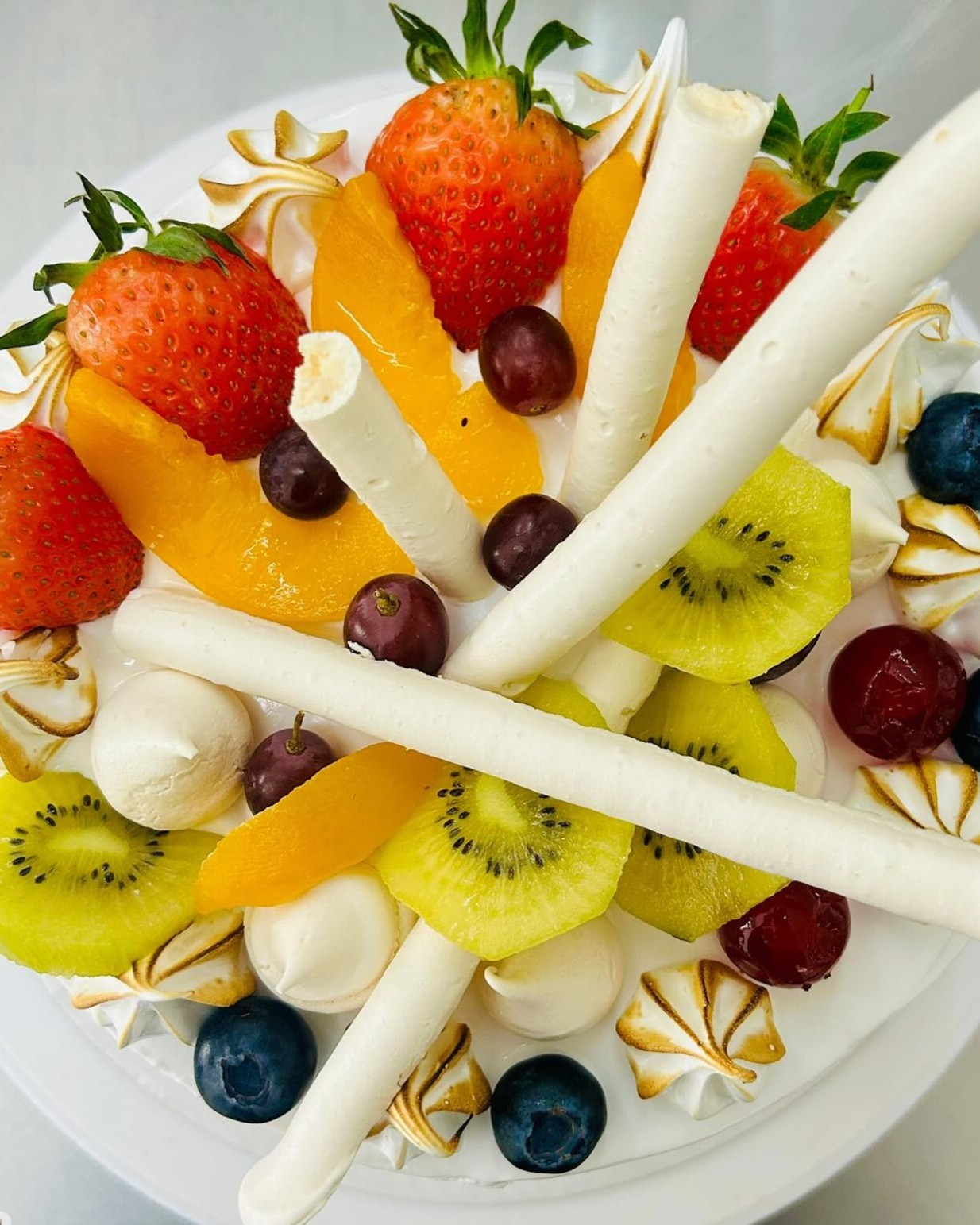 Genoise Aux Fruits – Birthday Fresh Cream Cake with Fruits - Flowers ...