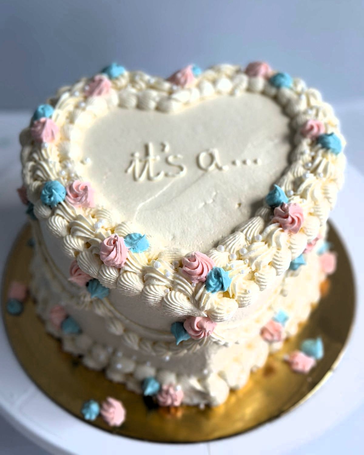 Sweet Surprise Heart Shape Celebration Cake - Flowers Delivery Mauritius